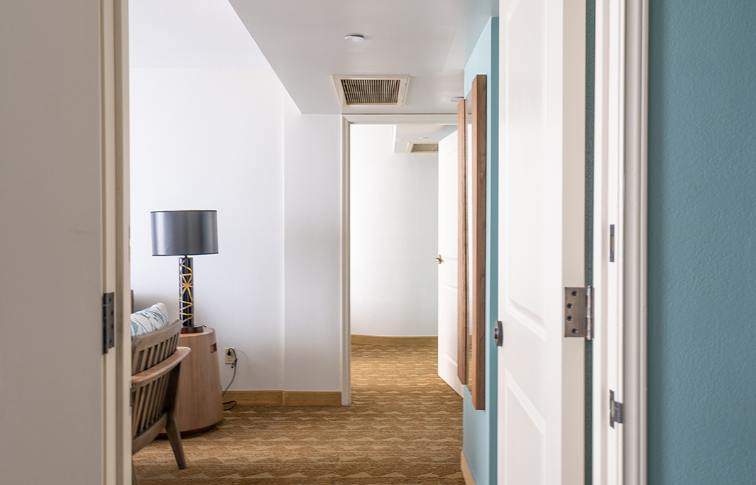 Waikiki All-Suite Hotel - Embassy Suites Waikiki Beach Walk